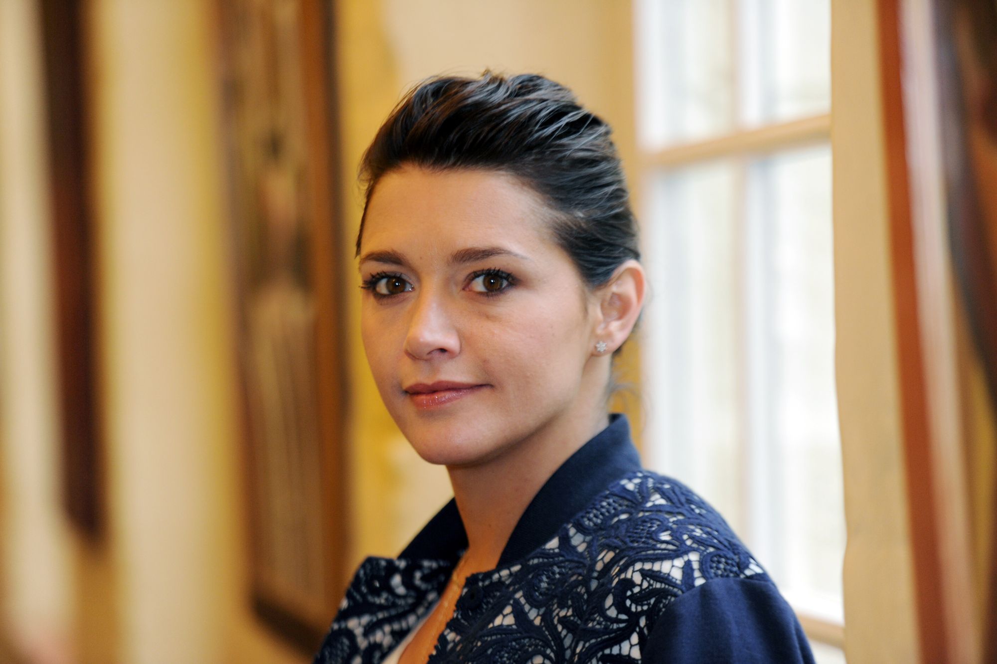 Emma De Caunes Weinstein - Médias Célèbres