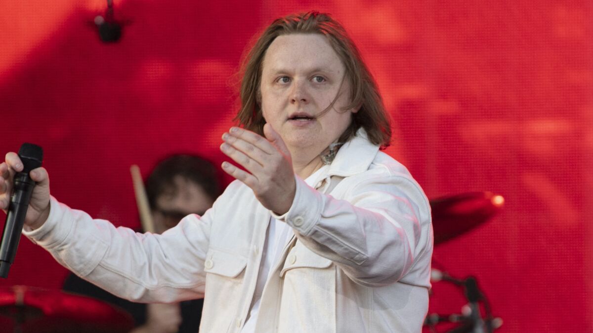 Lewis Capaldi Maladie - Médias Célèbres