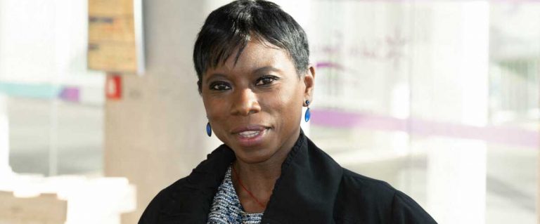 Est-Ce Que Surya Bonaly Est Maman ? - Médias Célèbres